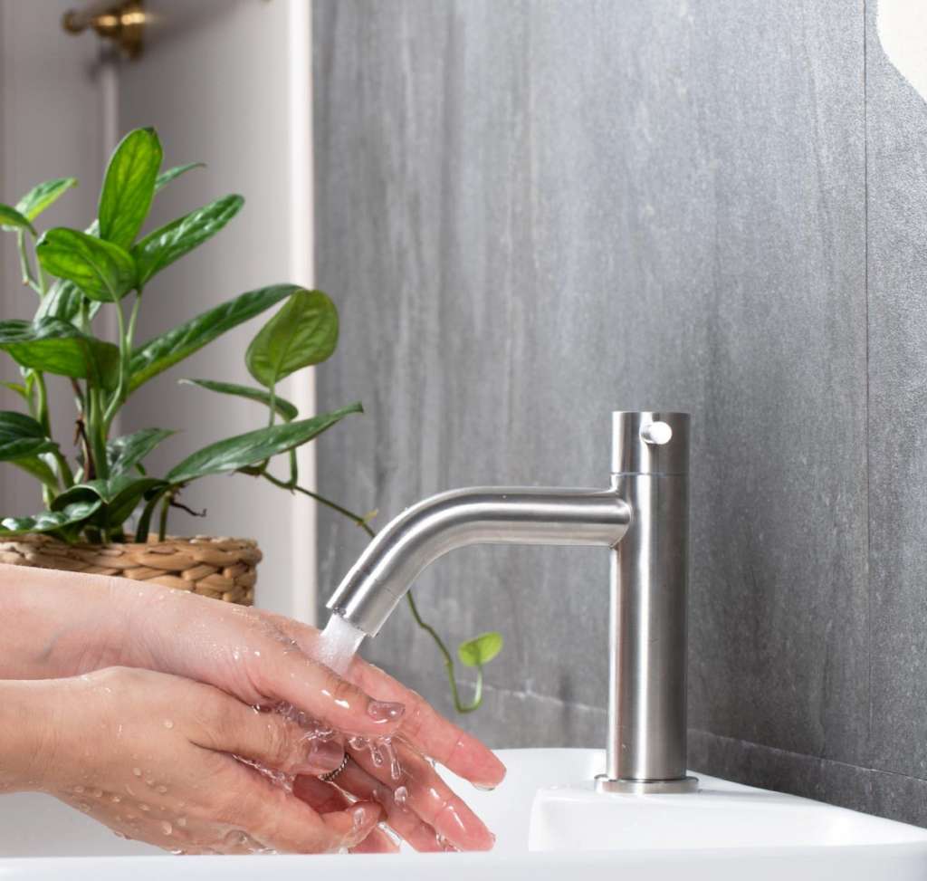 BN A121-A2266 ก๊อกล้างหน้าเย็น สแตนเลส